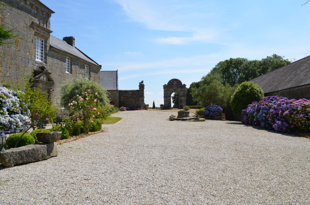 Exclusif magnifique Manoir du XVII Plonévez-Porzay 29550
